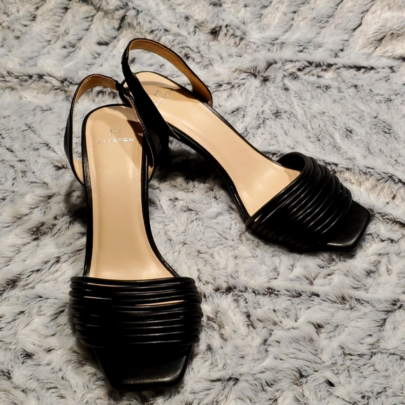 Halston Heritage | Shoes | Halston Sz 8 Vegan Leather Black Atraps ...